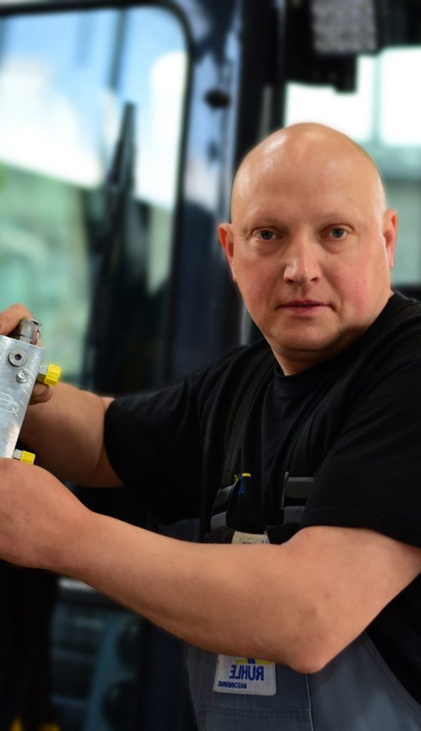 TEAM - Rühle GmbH Maschinenpark